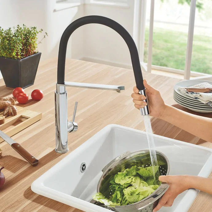 Monobloc Kitchen Mixer Taps with Pull-out Sprays